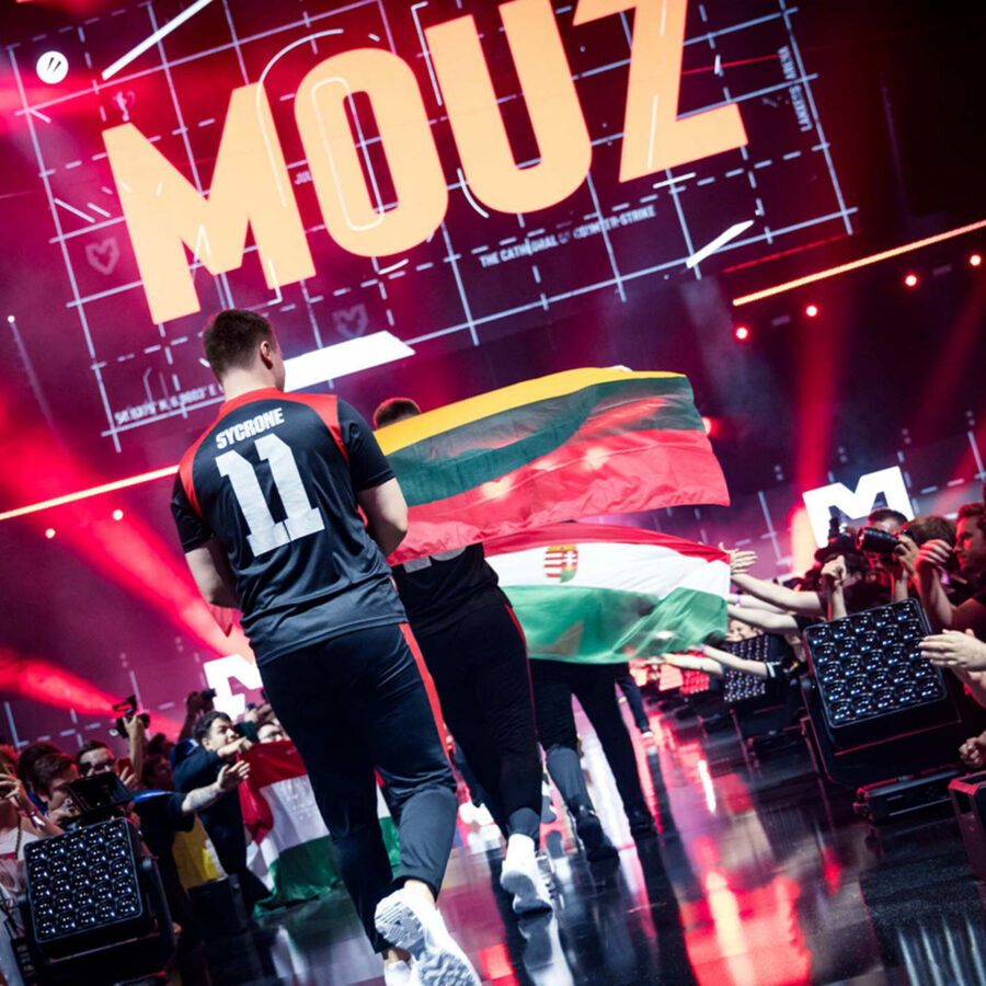 MOUZ